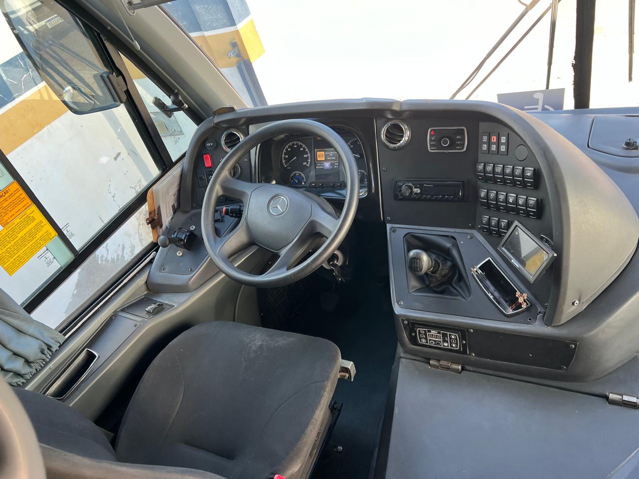 MPOLO SENIOR G7 ANO 2021/2022 | M.BENZ LO-916 | 26 LUGARES EXECUTIVO + WC | PortalBus - Sua ...